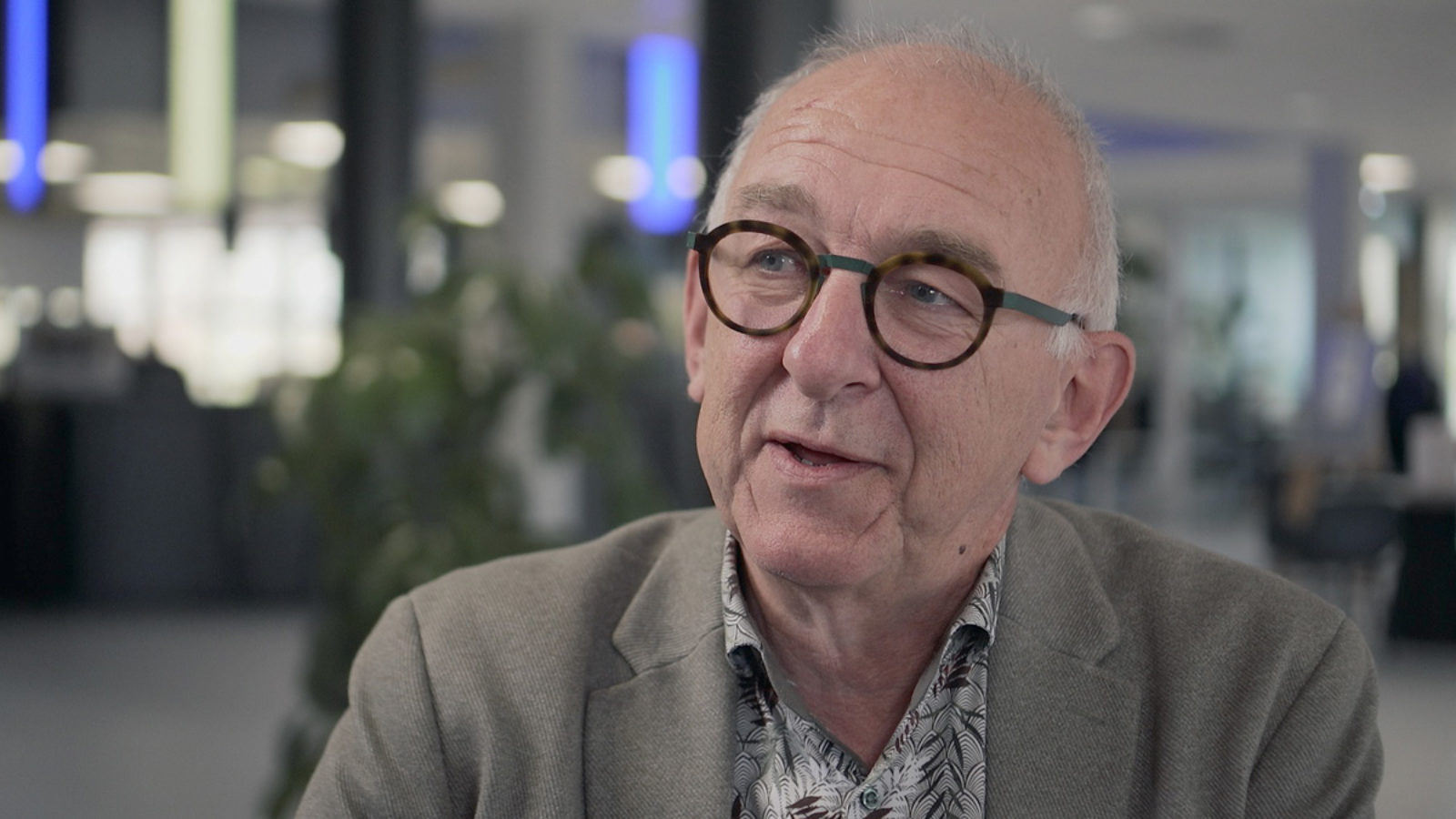 Deze directeur maakte zijn schoolgebouw samen met studenten circulair ...